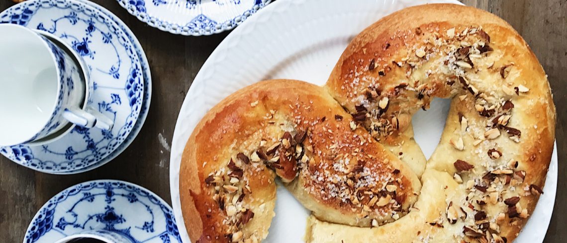 Kringle med remonce | Julekringle | Julebagværk | Valsemøllen