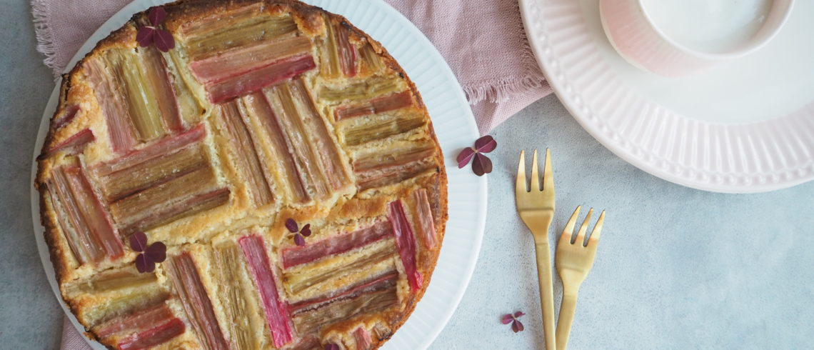 Rabarberkage med marcipan | Nem og lækker opskrift | Se her