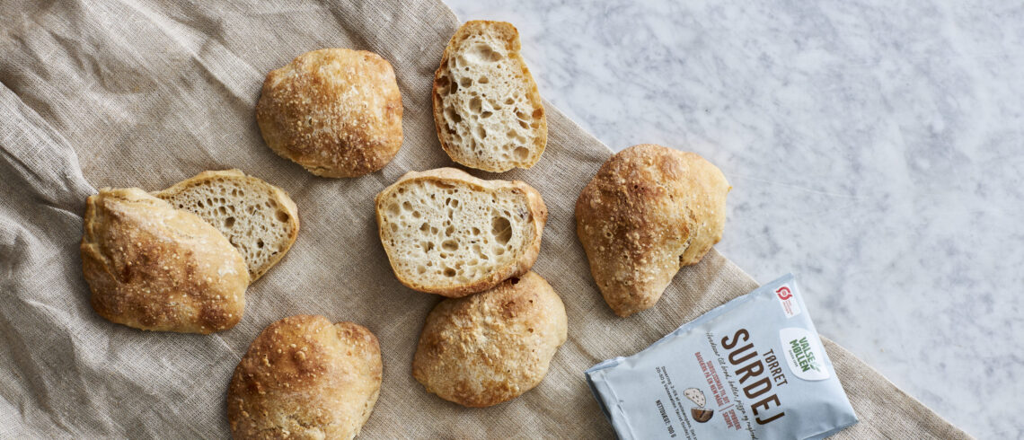 Økologiske surdejsboller med tørret surdej